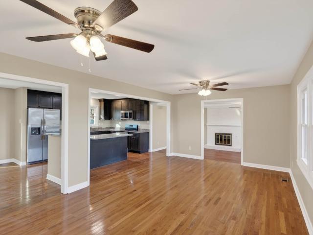 519 Meadowlawn Dr
