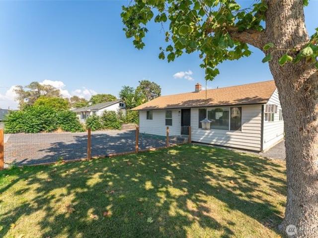 519 N Clark Rd, Moses Lake, WA 98837