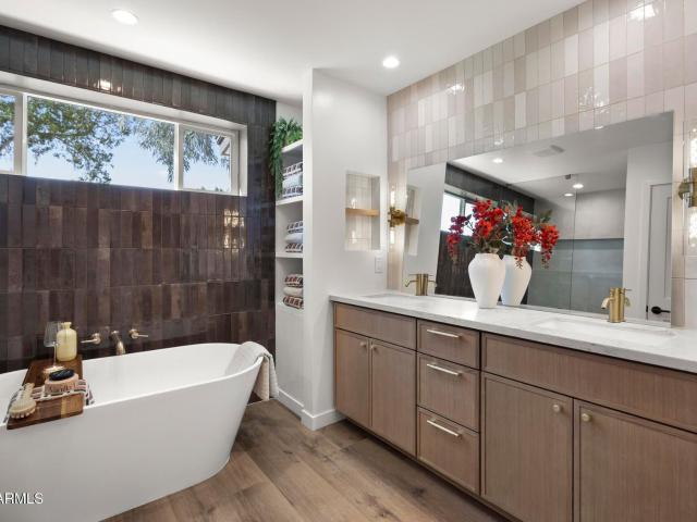 519 N REDONDO Drive N, Litchfield Park, US, AZ