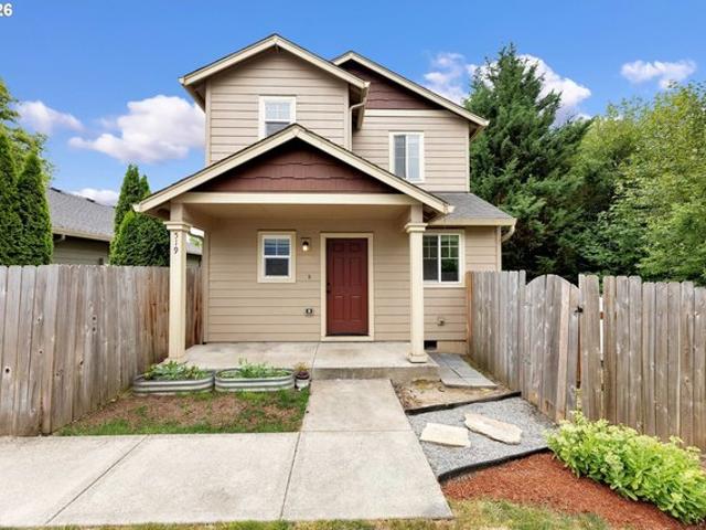 519 NE 2nd St, Battle Ground, WA 98604