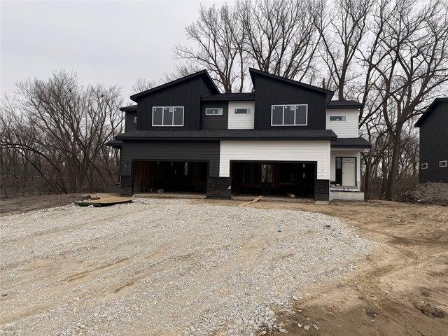 519 S 4th St, Adel, IA 50003