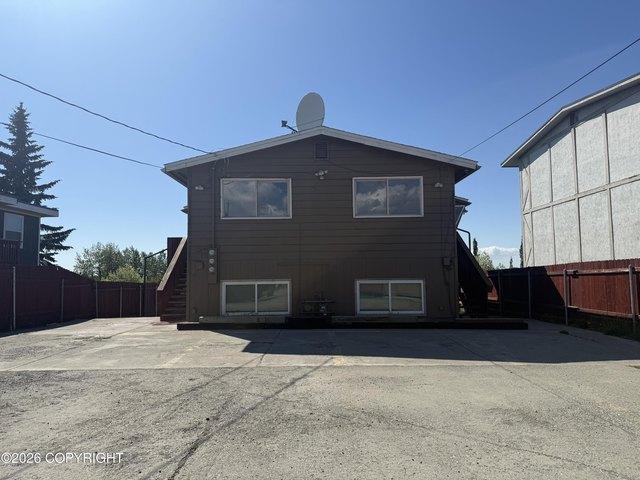 519 S Bragaw St, Anchorage, AK 99508
