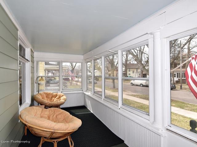 519 Palace St, Aurora, IL 60506 | MLS #12618 | Compass