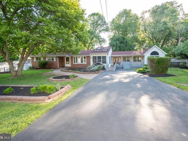519 Parkvale Ave, Langhorne, PA 19047