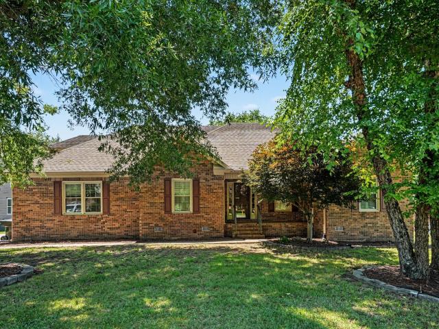 519 Redstone Dr