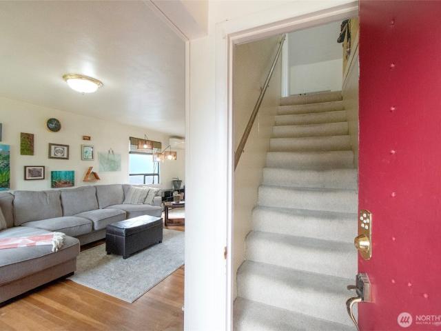 519 W 15th Street