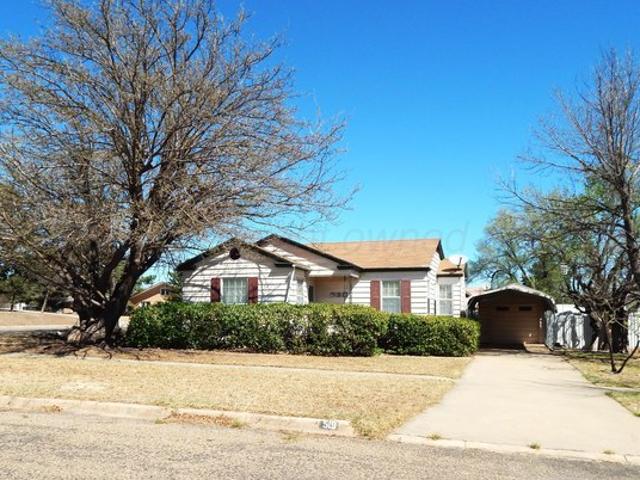 519 Third St, McLean, TX 79057