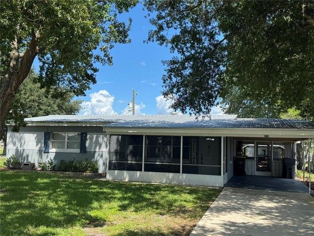 519 Thomas Ave, Frostproof, FL 33843