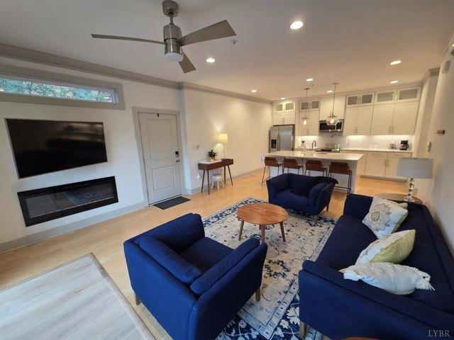 51 11th St Apt 1, Lynchburg, VA 24504