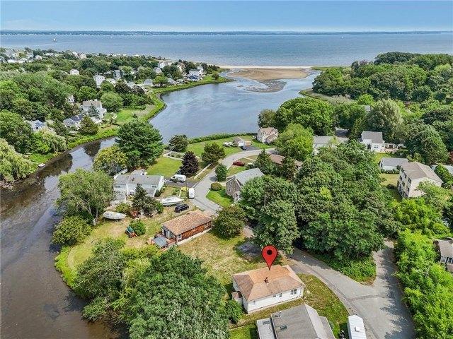 51 Terrace Ave, Warwick, RI 02889