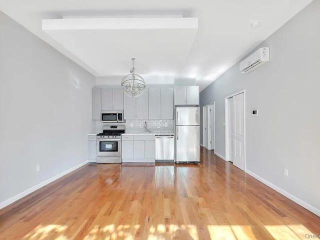 51 Van Siclen Avenue