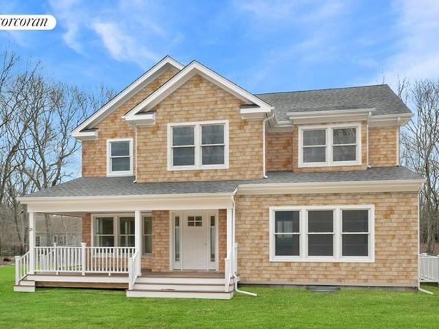 51 Wooded Oak Ln, East Hampton, NY 11937