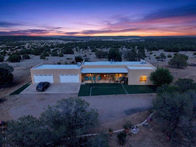 51 Wolf Trl, Edgewood, NM 87015