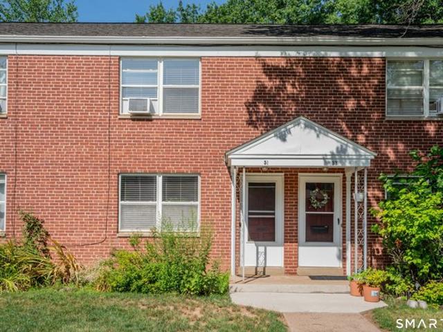 51 Arnold Way Unit 51, West Hartford, CT 06119