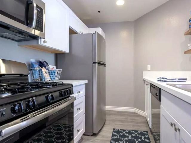 51 at the Village 1 Bedroom Apartment for Rent at 11473 Riverside Dr, Los Angeles, CA 91602 Valley Village
