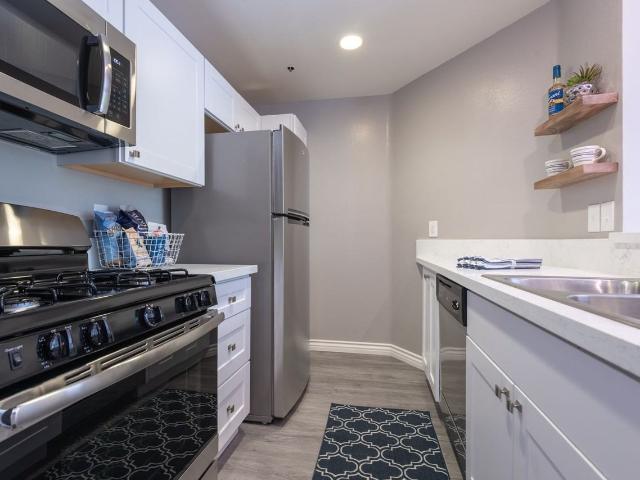 51 at the Village 2 Bedroom Apartment for Rent at 11473 Riverside Dr, Los Angeles, CA 91602 Valley Village