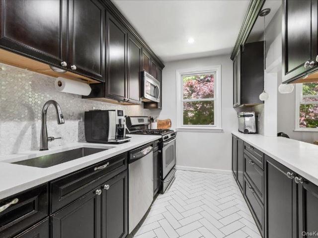 51 Avon Circle D