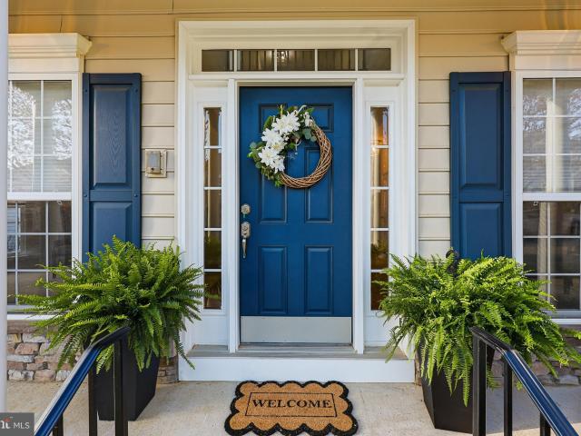 51 Battlefield Dr, Charles Town, WV 25414 | MLS #WVJF2021 | Compass