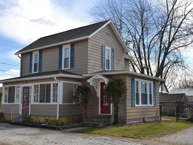 51 Benton St, Pataskala, OH 43062