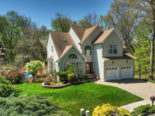 51 Bertran Dr
