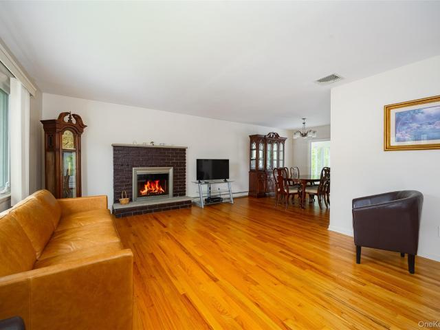 51 Carriage Hill Lane