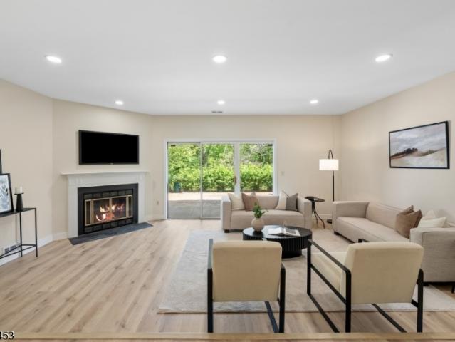 51 Chelsea Ct