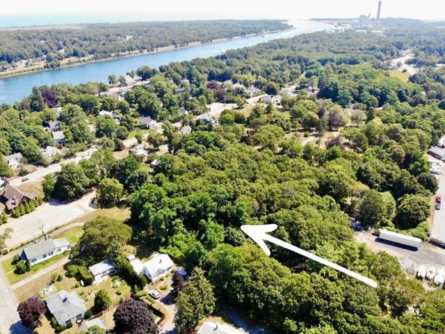 51 Commonwealth Ave, Sagamore, MA 02561
