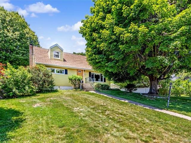 51 Coolidge St, Blauvelt, NY 10913