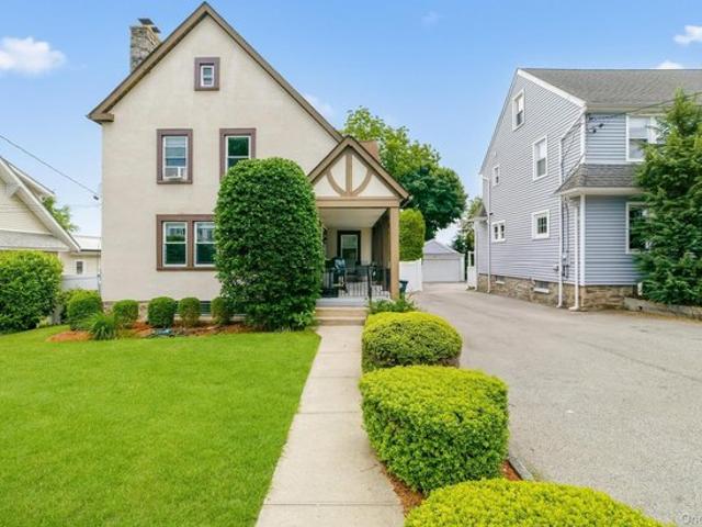 51 Clark Pl, Port Chester, NY 10573