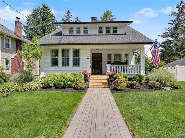 51 Clark St, Orchard Park, NY 14127