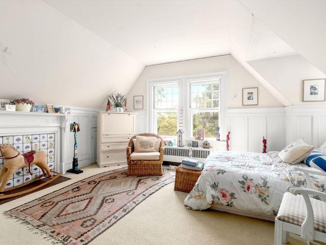 51 Cliff St, Nahant, MA 01908 | MLS #73398