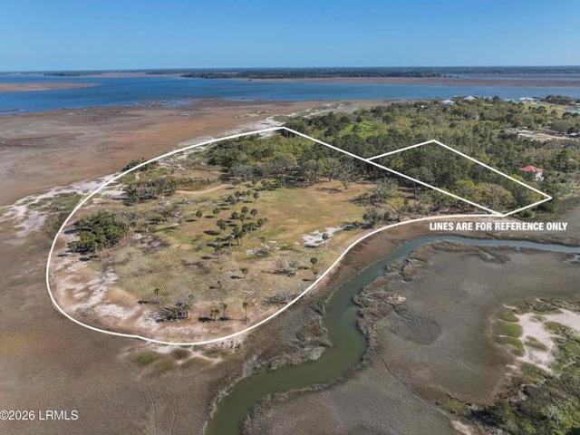 51 Creekview Dr, Beaufort, SC 29907