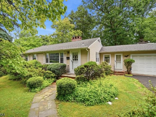 51 Crystal Ave