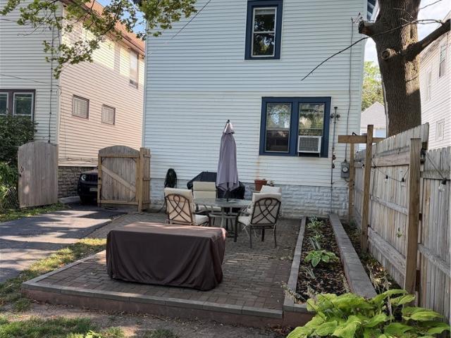 51 Custer Street