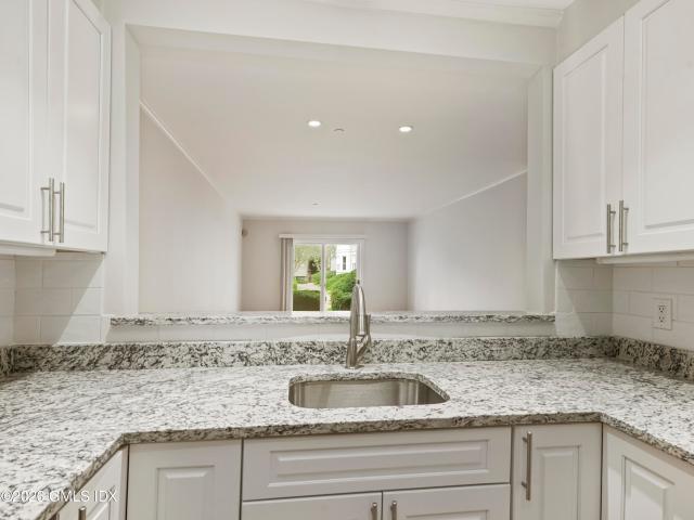 51 Forest Ave, Unit 23, Old Greenwich, CT 06870 | MLS #124760 | Compass