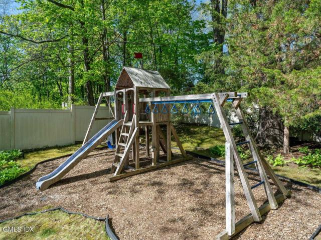 51 Glen Rd, Greenwich, CT 06830 | MLS #124257