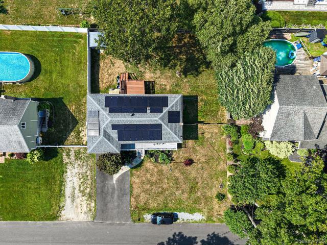 51 Hampton Avenue