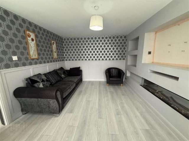 51 Hillhall Park, Lisburn, BT27 5DF