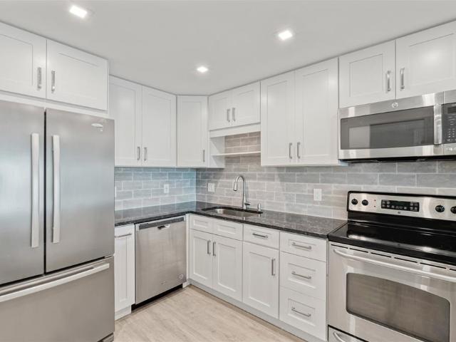 51 Island Way, Unit 411, Clearwater Beach, FL 33767 | MLS #TB8511