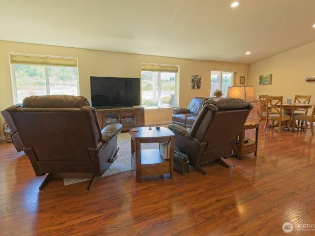 51 Jara Way