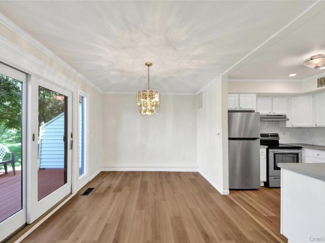 51 Jefferson Oval E