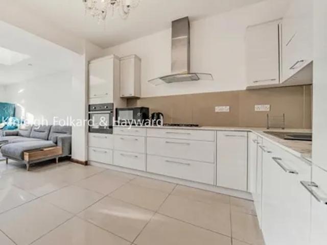51 Kenlor Road, London, SW17 0DF, United Kingdom | 4 bed house for rent #140398844 | Rentberry