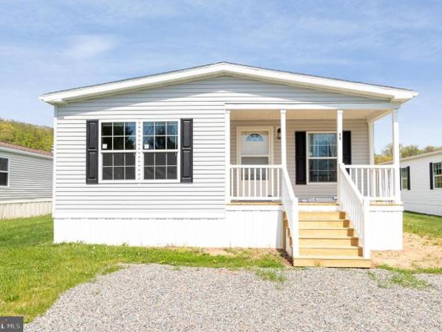 51 Kip Rd, Halifax, PA 17032