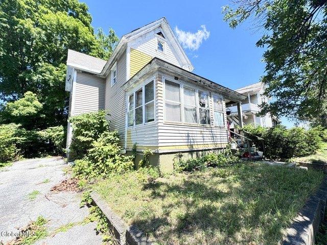 51 Knight St, Glens Falls, NY 12801
