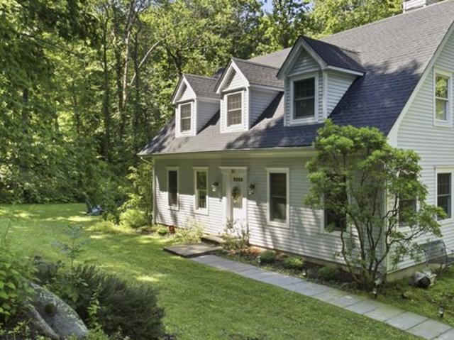 51 Mamanasco Rd, Ridgefield, CT 06877