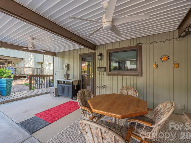 51 Maple Ridge Lane