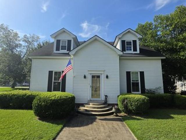 51 Merritt St, Hawkinsville, GA 31036