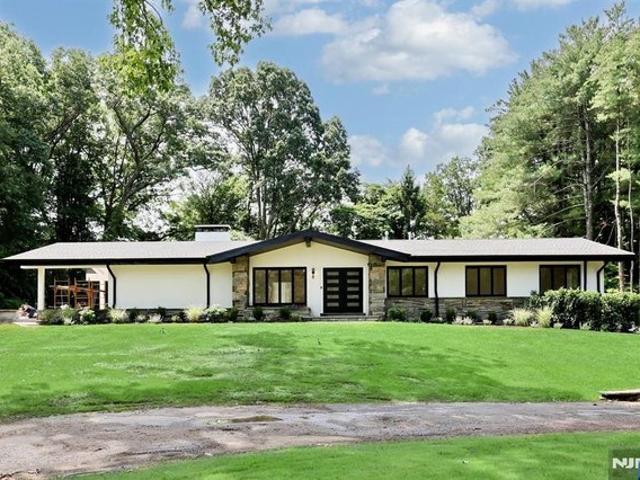 51 Mill Road Ext, Woodcliff Lake, NJ 07677