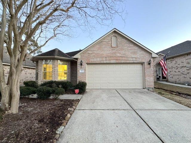 51 N Country Gate Cir, Conroe, TX 77384