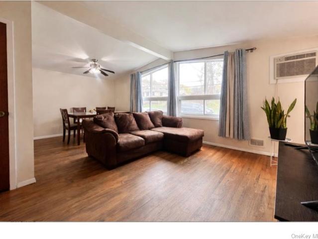51 N Pascack Road